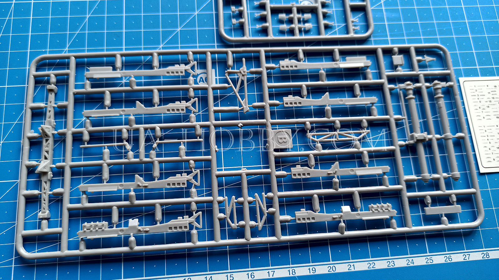 Військова техніка: 1:72 S-125M "Neva-SC" / T-55. A&A 7217