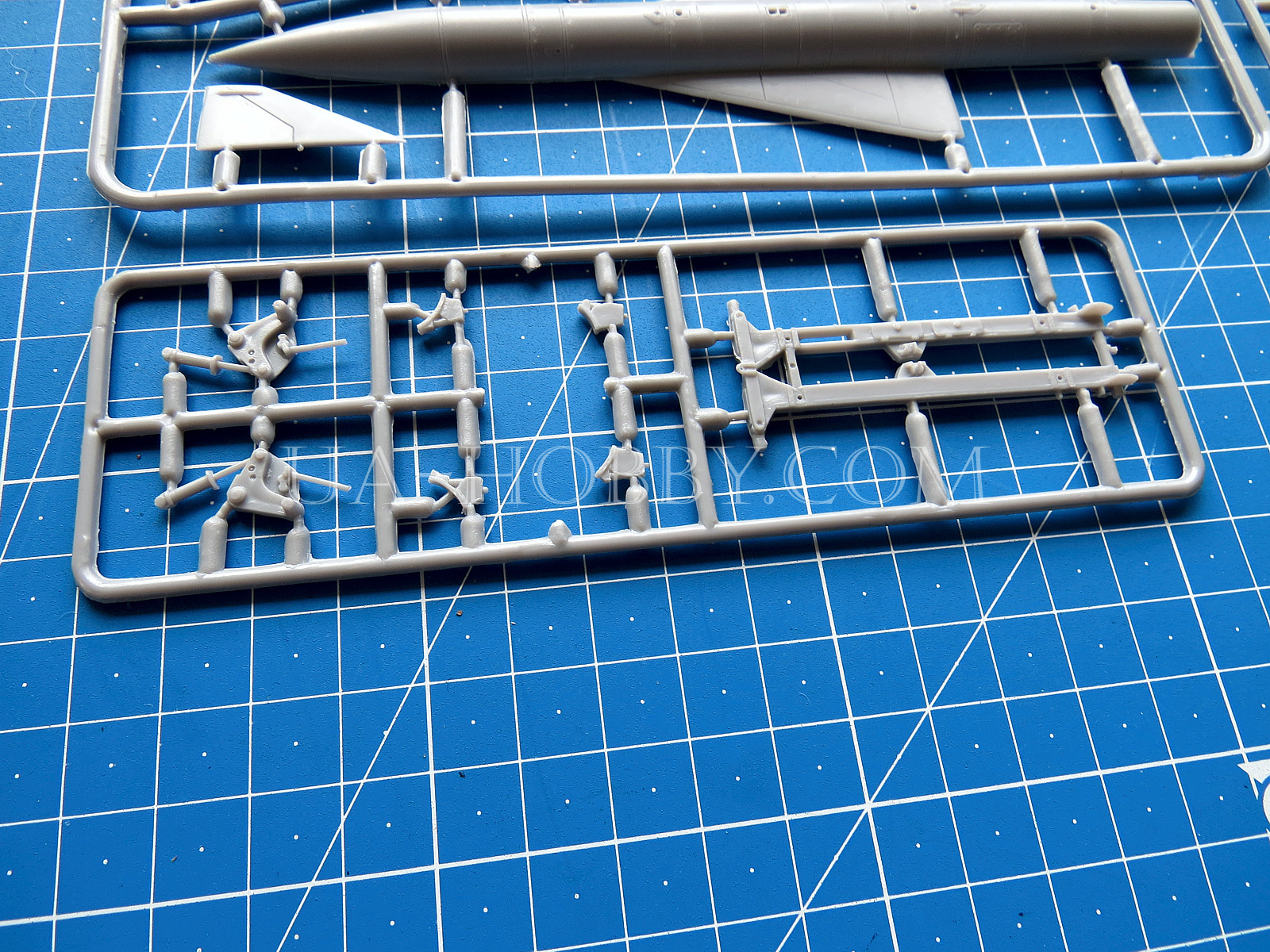 Авиация: 1:72 X-22. Amodel 72196